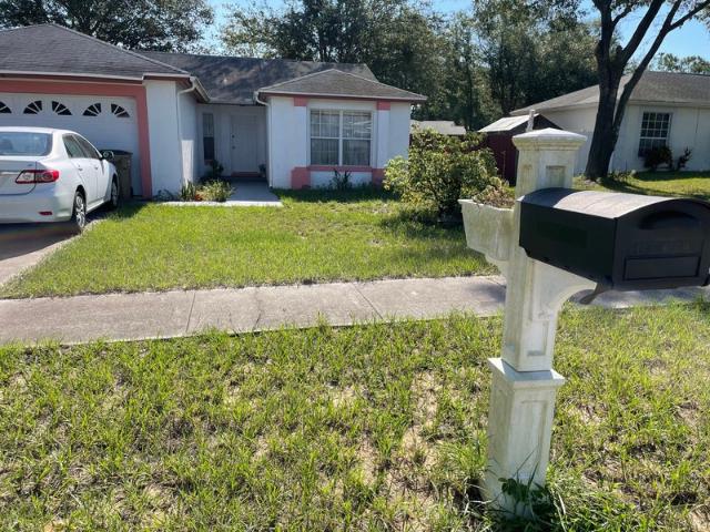 Cozy Room in Quiet Neighborhood