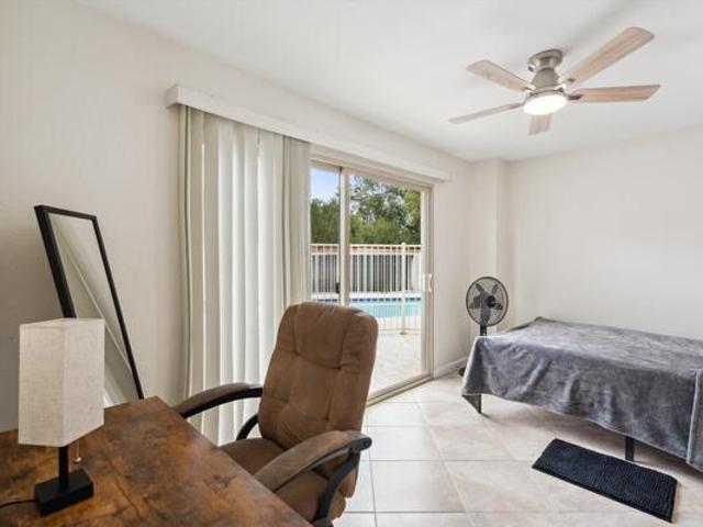 Cozy Room in Renovated Scottsdale Home – Pool, Great Location with Plenty Parking!
