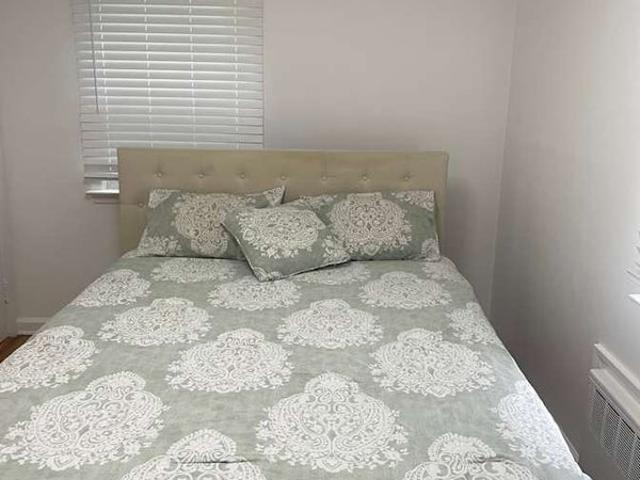 Cozy Room in White Plains