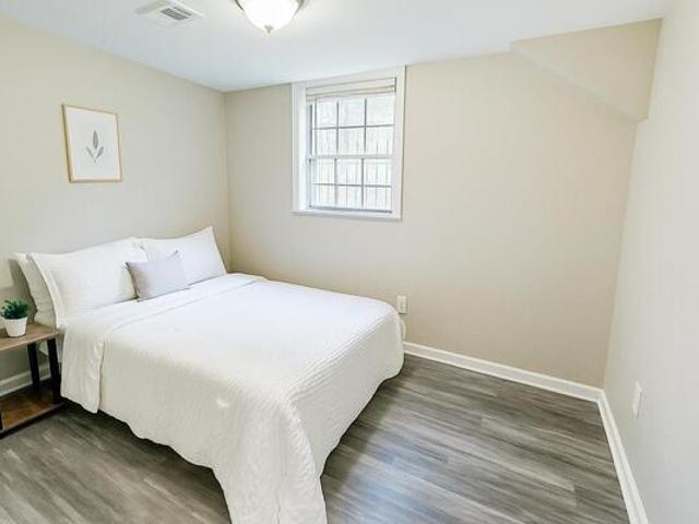 Cozy room off Greenbriar Trail Near Greenbriar Mall & Tyler Perry Studios ! #RoomGoals