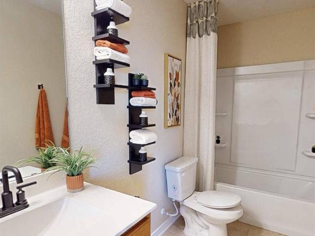 Cozy room with private bathroom