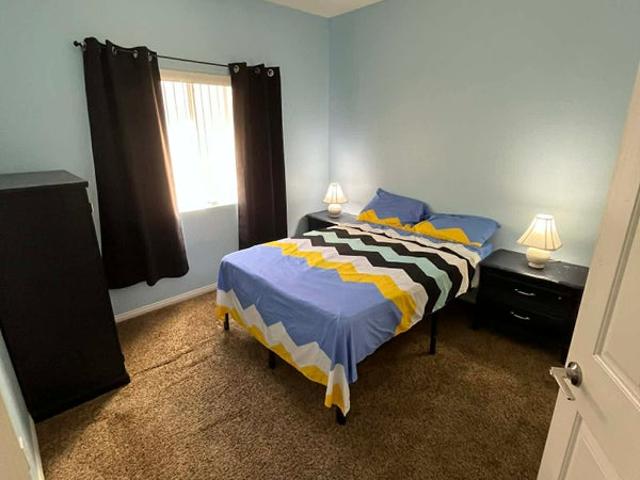 Cozy Rooms for Rent Gated Community SW