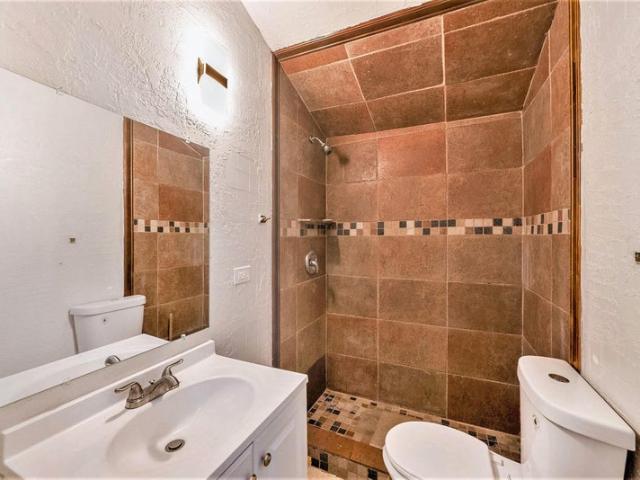 Cozy Rooms with Private Bath in Lealman area of St