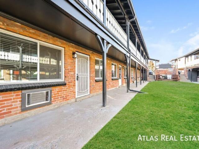 Cozy Studio Walking Distance to Downtown Littleton