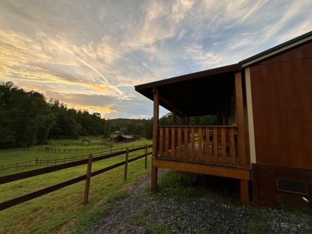 Cozy studio cabin