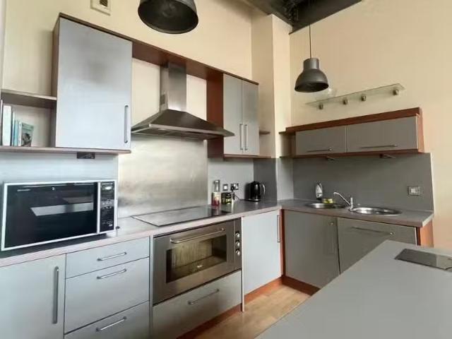 Deal! Studio flat for rent in New Hampton Lofts, Great Hampton.