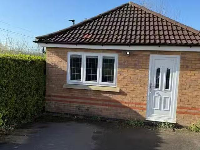 New Studio flat for rent in Aster Gardens, Derby, Derbyshire.