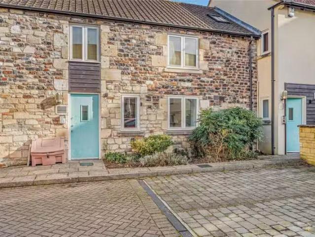 For Rent! Studio flat for rent in Upper Bristol Road, Bath, So.