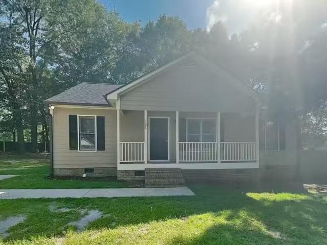 Cozy Selma Home 202 Valley Ct