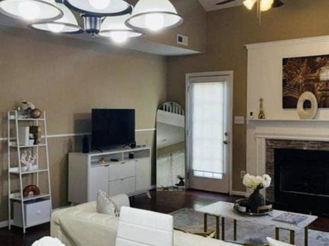 Cozy Shared Home in Quiet Neighbor!