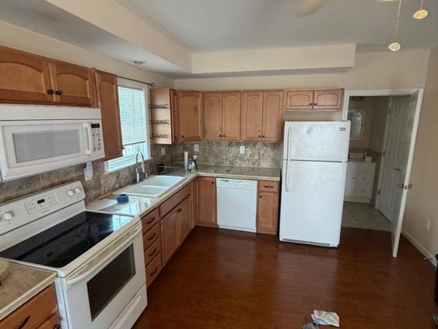 Cozy Single Unit on Bank St | New London | Availab