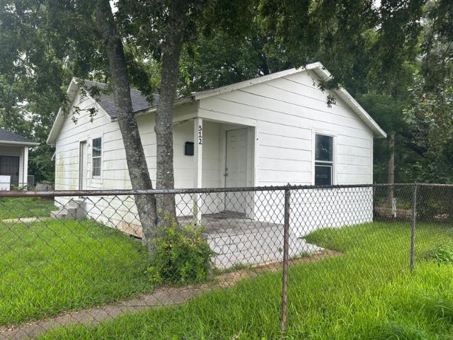 Cozy Single Unit Home in Texas City with a bonus r
