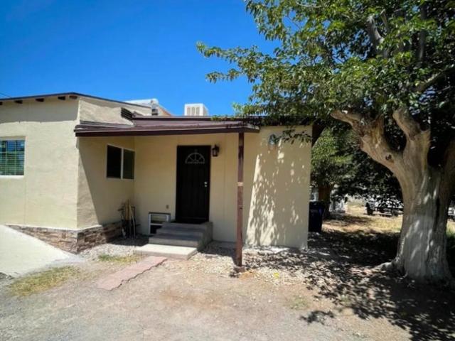 Cozy Single Unit in El Paso | 152 S Collingsworth