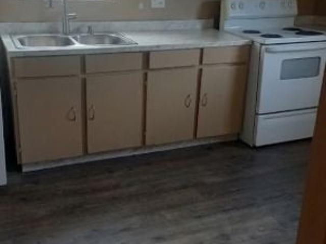 Cozy Single Unit in Pueblo | 1630 Spruce St | Avai