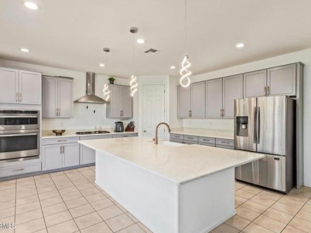 Cozy Single Unit in Phoenix | 7718 W Jones Ave | $