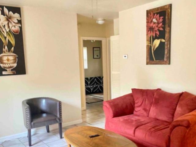 Cozy Single Room inside of two BR apartment in Gai