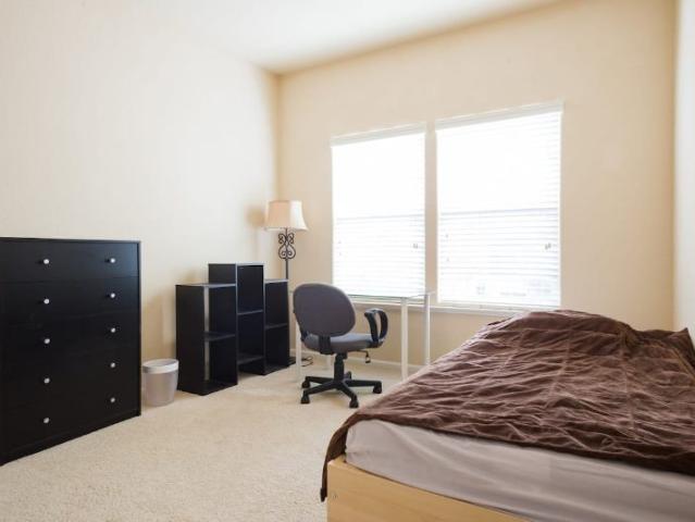 Cozy South Davis Room Larger One Available_Fema