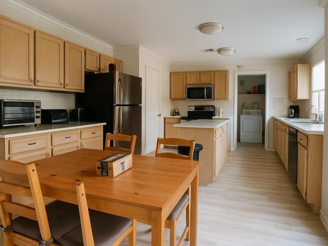 Cozy & Spacious Home in Quiet Pflugerville Neighb