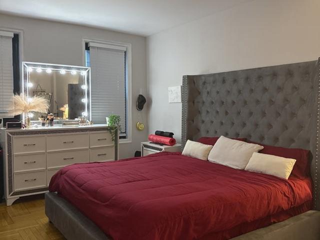 Cozy & Spacious Room available