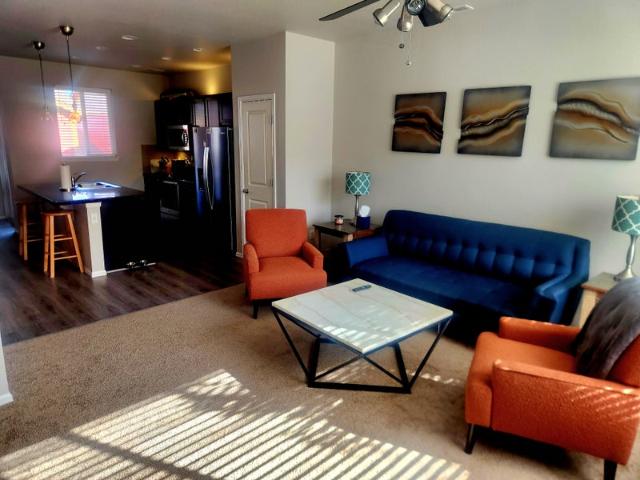 Cozy townhouse, central location