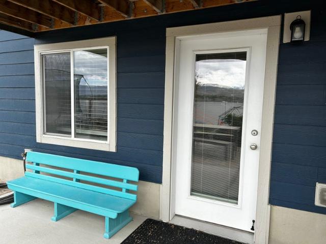 Cozy Walk_Out Basement Apartment