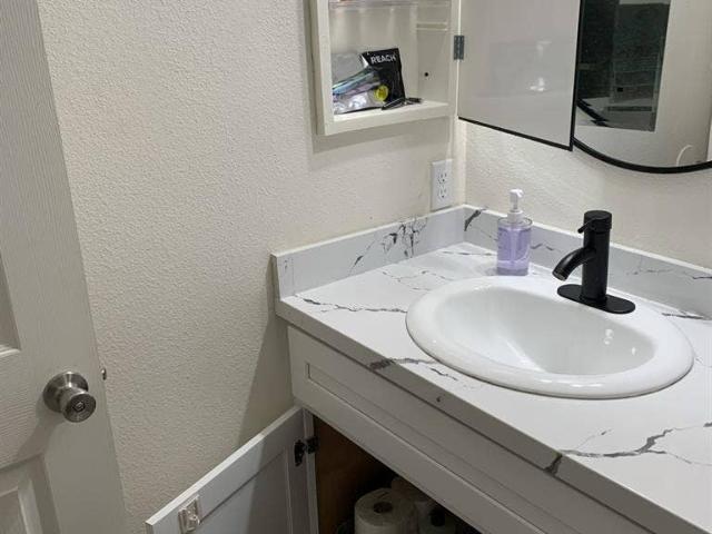 Cozy & welcoming room for Rent