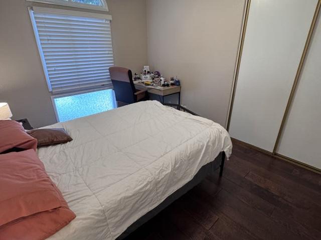 Cozy well lit room for rent in large house