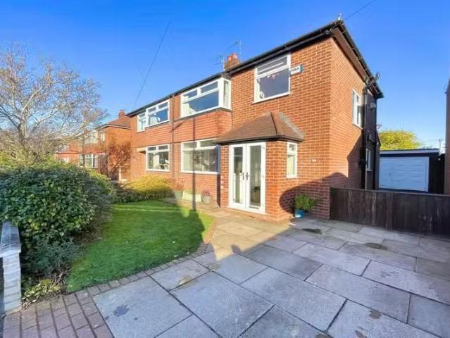 Cheap Wenlock Road, Sale, M33, 3 bedroom, House