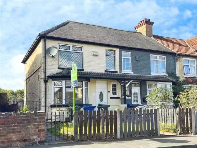 Charming 1 BA 3 bedroom End Terrace House to rent, Church Road.