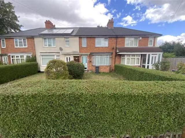 Cozy 1 BA 3 bedroom house for rent in Onslow Road, B11