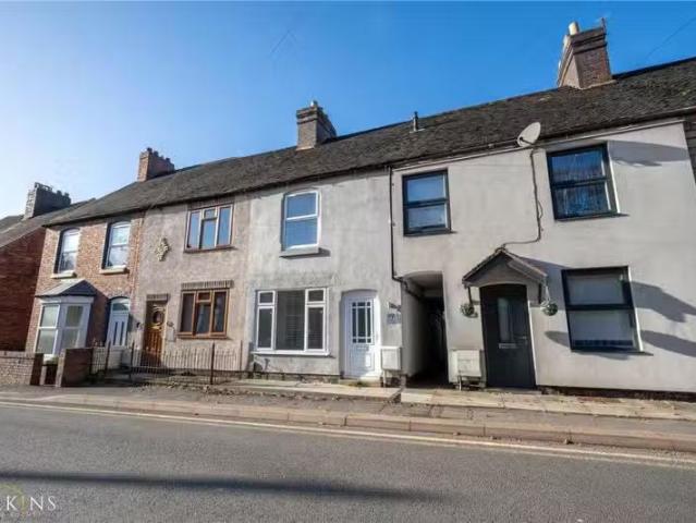 Deal! 1 BA 3 bedroom house for rent in Long Street, Dordon, Ta.
