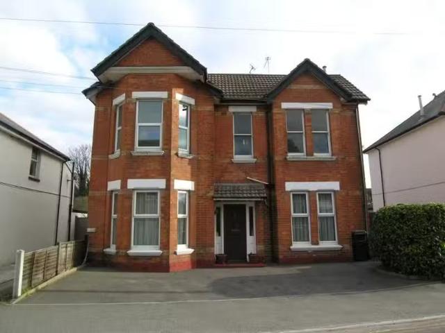Charming 1 BA 3 bedroom property for rent in 3 bedroom propert.