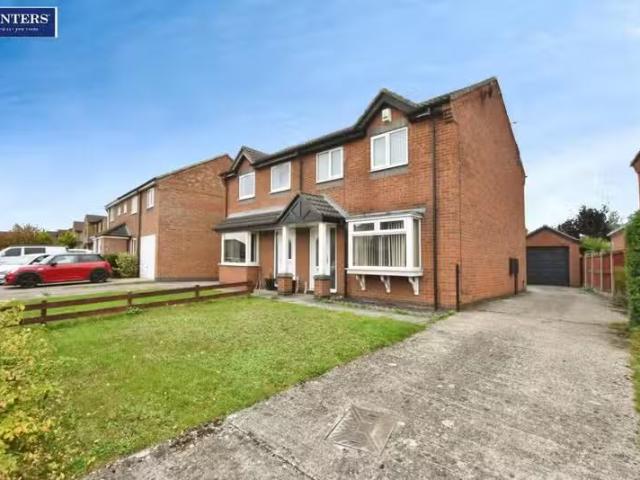 Cheap 1 BA 3 bedroom semi detached house for rent in Avenue No.