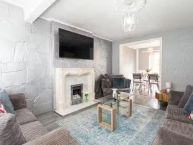 Charming 1 BA 3 bedroom semi detached house for rent in Dougla.