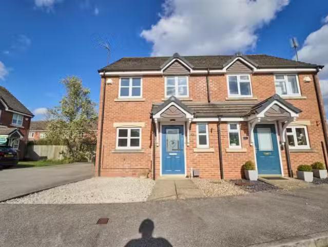 Rental! 1 BA 3 bedroom semi detached house for rent in Welling.