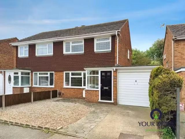 Cozy 1 BA 3 bedroom Semi Detached House to rent, Chestnut Driv.