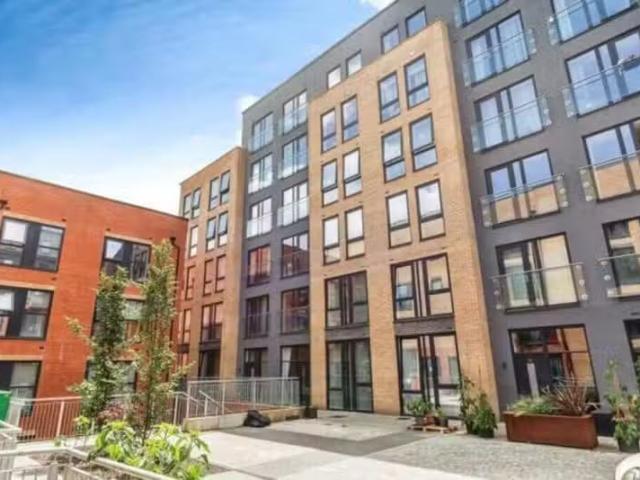 Cozy 1 BA 1 bedroom apartment for rent in Bullard Close, Brist.