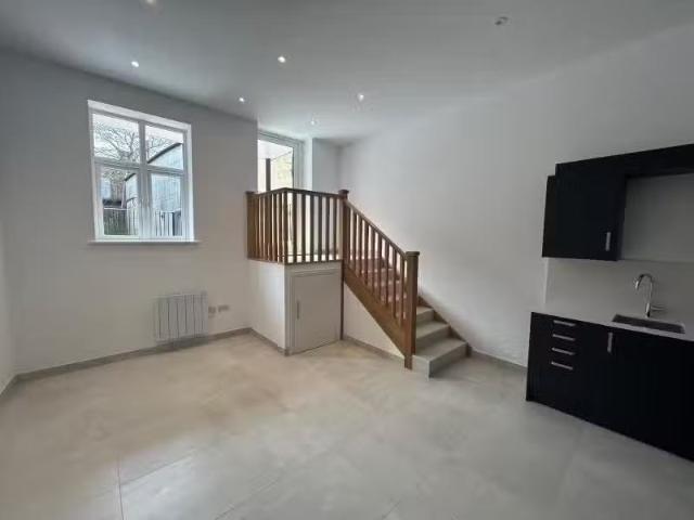 New 1 BA 1 bedroom apartment for rent in High Street, Guildfor.