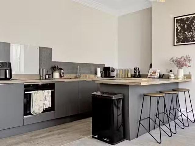 Cozy 1 BA 1 bedroom apartment for rent in Mckinley Road, Westb.