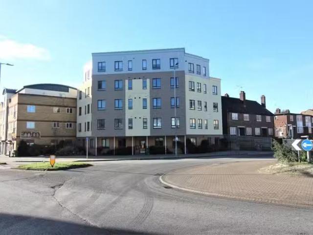 Nice 1 BA 1 bedroom apartment for rent in Rectory Lane, Chelms.