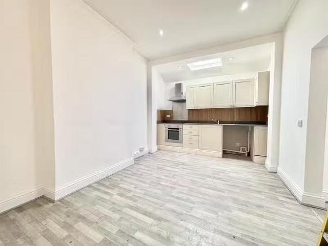 For Rent! 1 BA 1 bedroom apartment for rent in St Augustine's.
