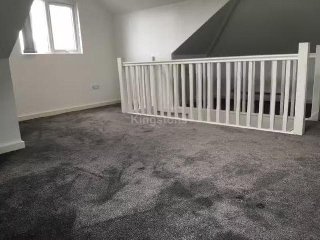 Cozy 1 BA 1 bedroom duplex for rent in Pantbach Road, Cardiff.