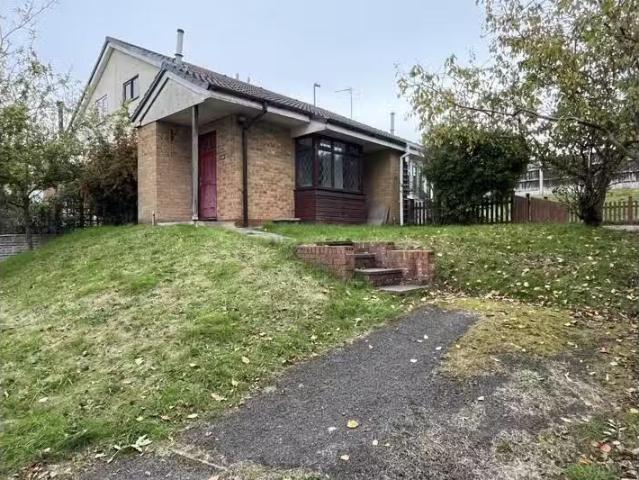 Just in! 1 BA 1 bedroom end of terrace house for rent in Willm.