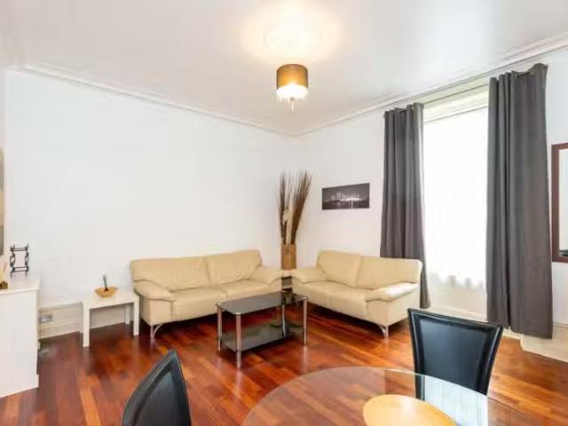 Cozy 1 BA 1 bedroom flat for rent in Crown Street, The City Ce.