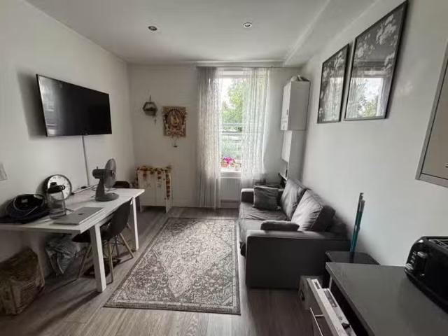 Cozy 1 BA 1 bedroom flat for rent in Balaclava Road, Roath,.