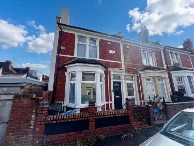 Cozy 1 BA 1 bedroom flat for rent in Bedminster, Chessel Stree.