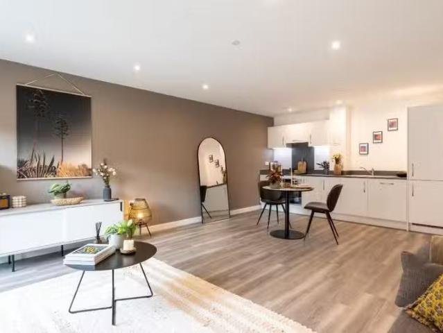 Nice 1 BA 1 bedroom flat for rent in Flat D15, Sherborne Stree.