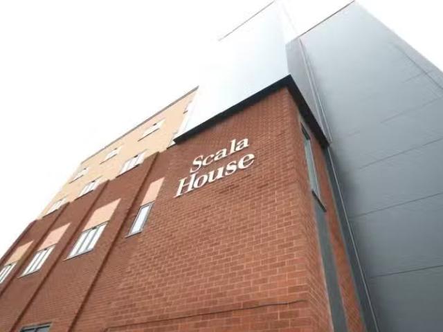 Nice 1 BA 1 bedroom flat for rent in Fleet St, Staffordshire.