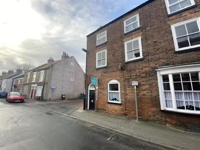 Nice 1 BA 1 bedroom flat for rent in Hailgate, Howden, DN14