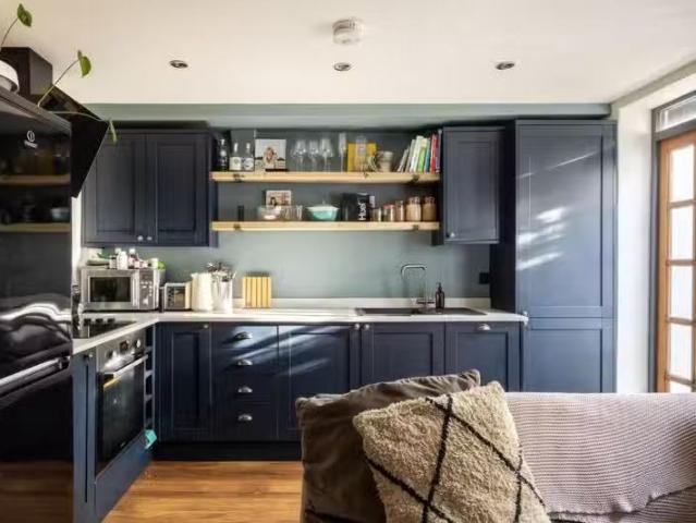 Nice 1 BA 1 bedroom flat for rent in Livingstone Road, Hove, BN3